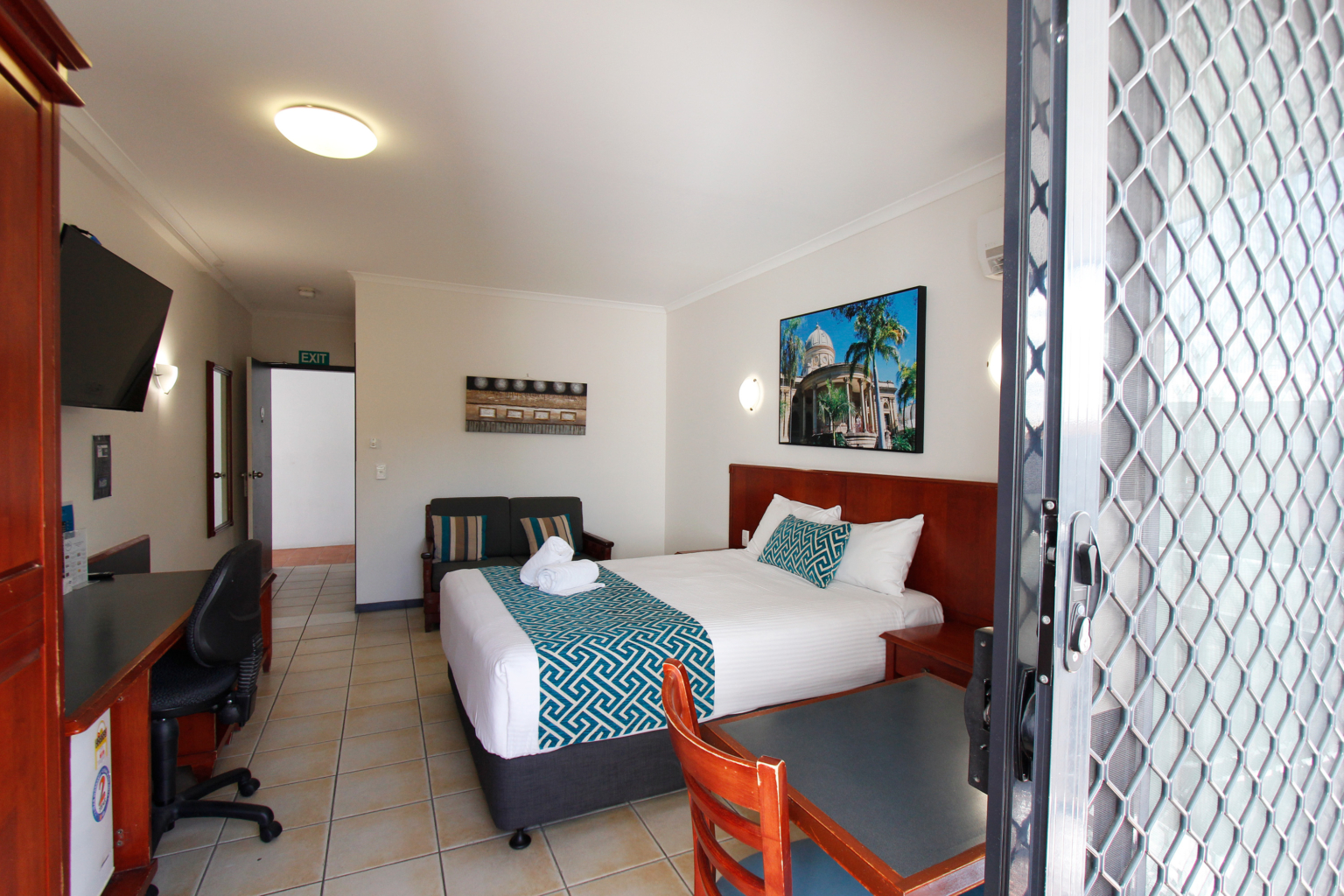 Coffee House Apartment Motel - Rockhampton Accommodation - Southern ...