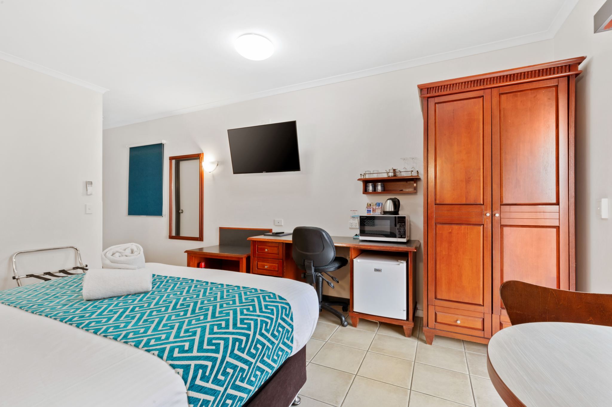 Coffee House Apartment Motel - Rockhampton Accommodation - Southern ...