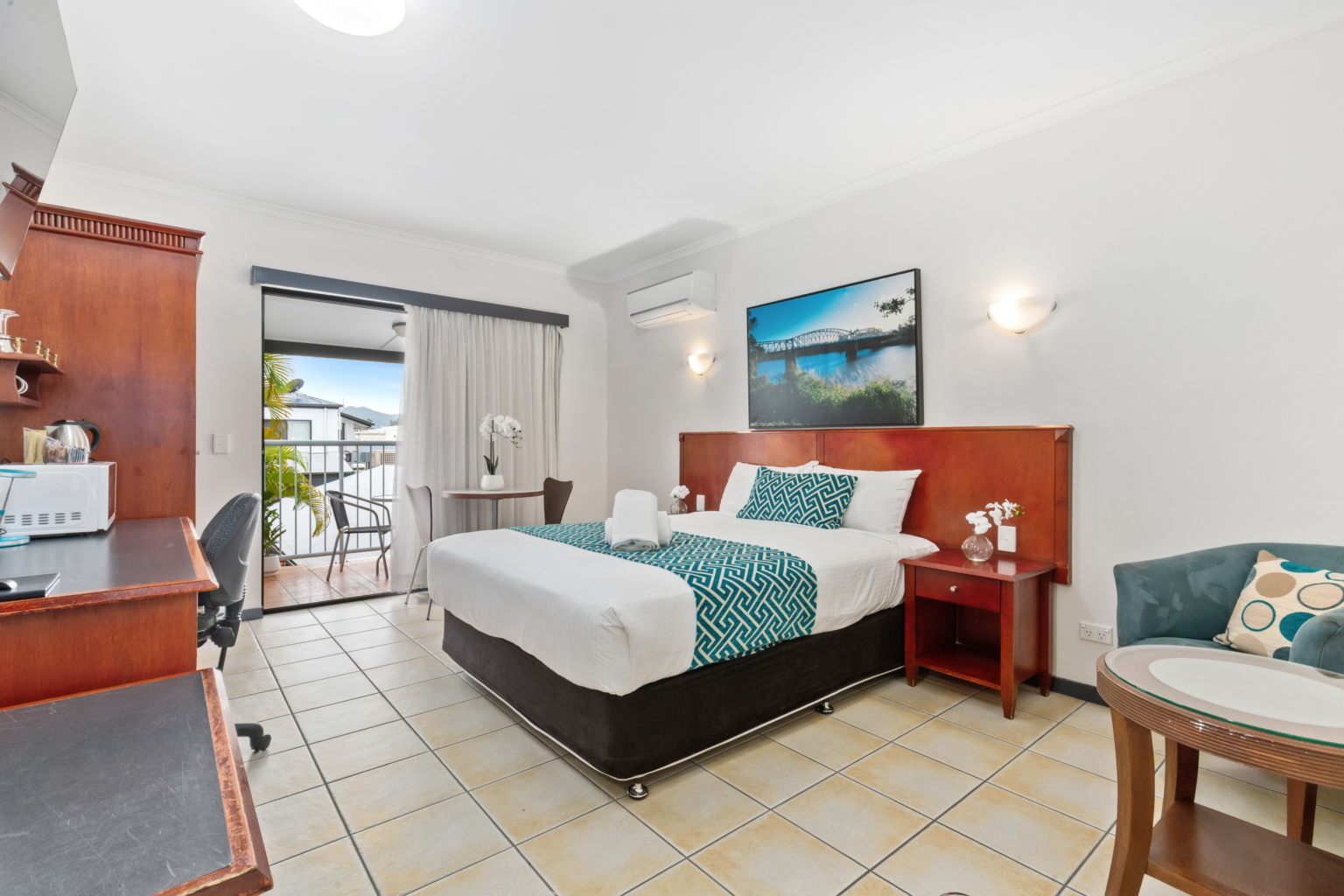 Coffee House Apartment Motel - Rockhampton Accommodation - Southern ...